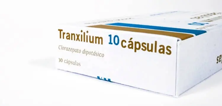 Clorazepato Dipotásico: Usos, Efectos Secundarios Y Precauciones ...